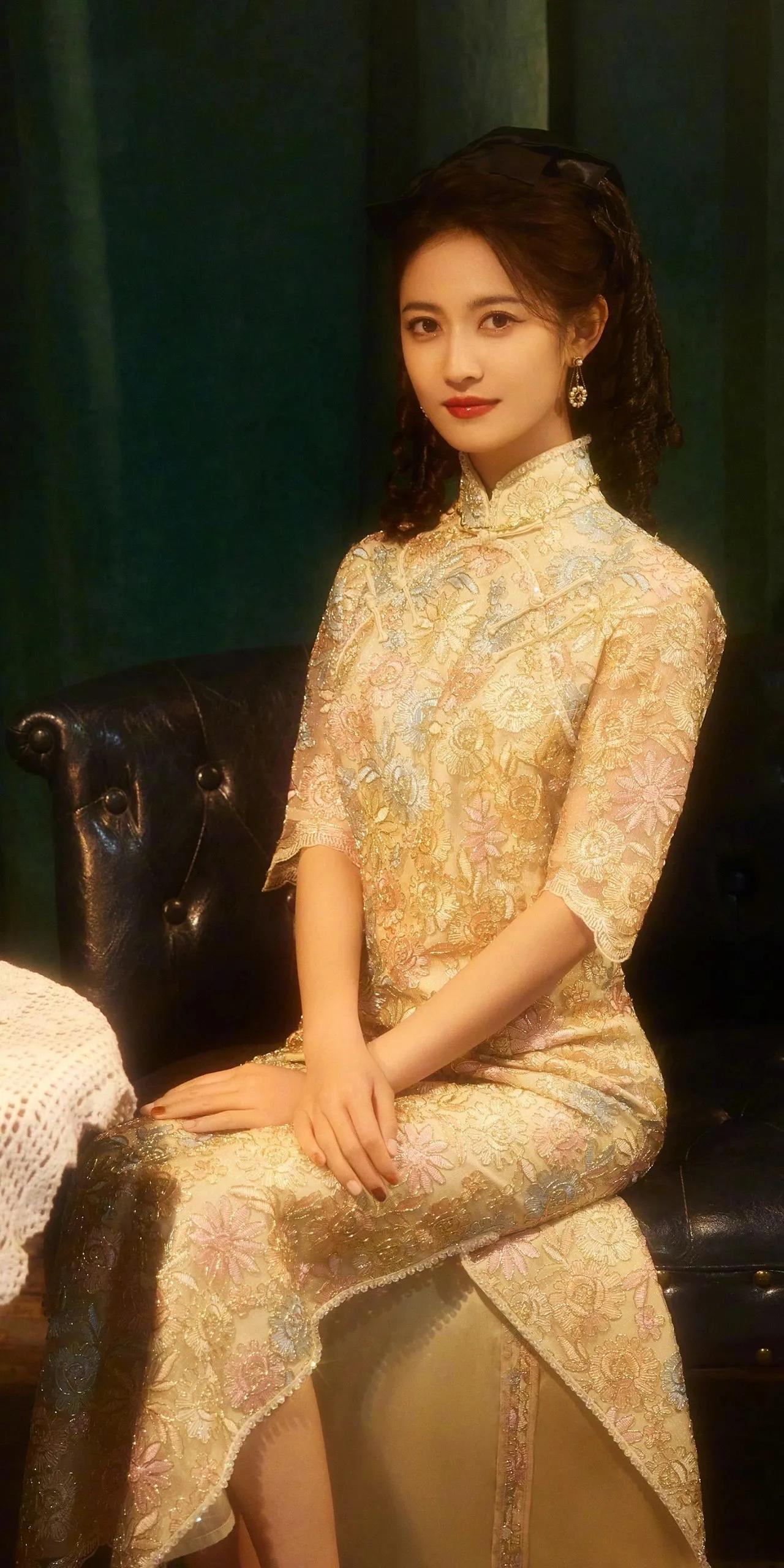 Chen Yuqi & Wang Zhi - iMedia