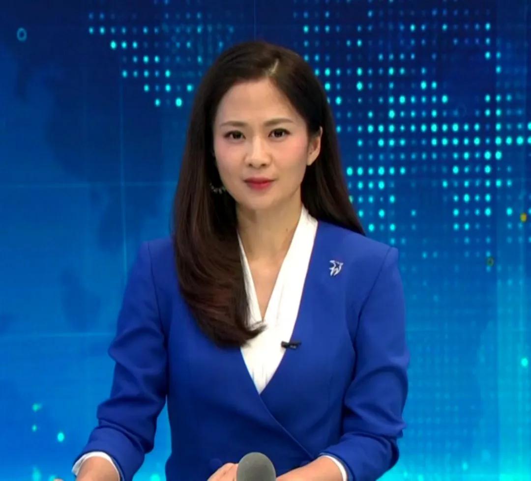 Pretty anchor Chen Beibei - iNEWS