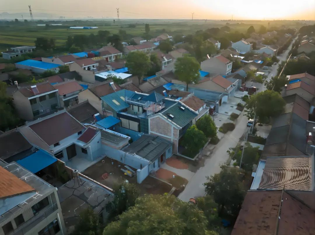 Renovation of Contemporary Rural Houses - iNEWS