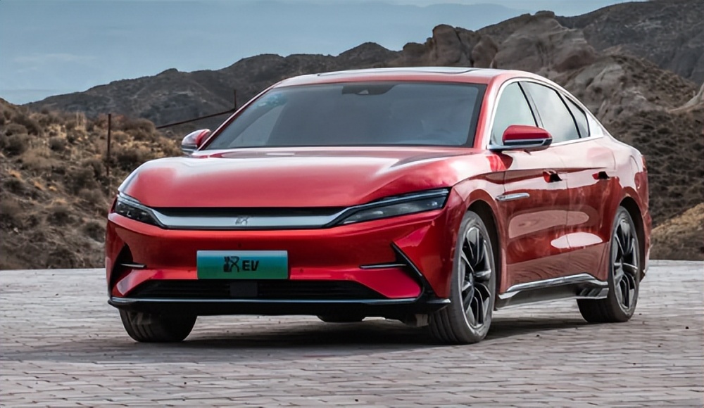 BYD Han, I have to say that its chassis is really good, and it is super ...