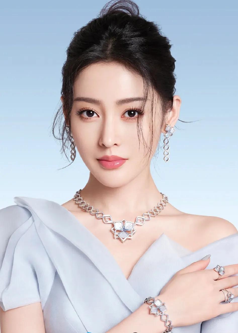 Fan Fan said: Liu Shishi, Zhang Ruoyun, Zhang Tianai, Zhu Yilong, Zhang ...