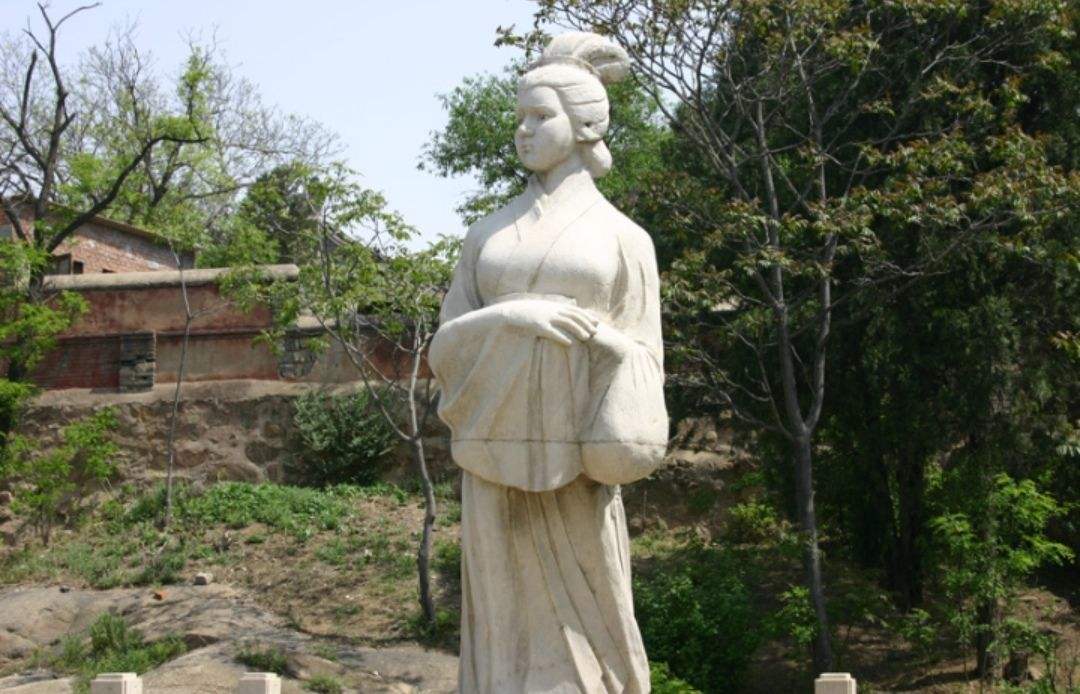 A well-known woman, but the meaning of her name has been called wrong ...