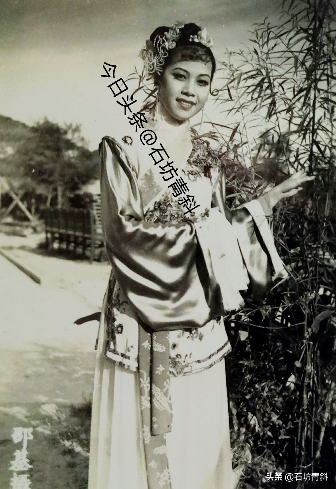 101-year-old Fang Yanfen: She was in the palm of her hand at the age of ...