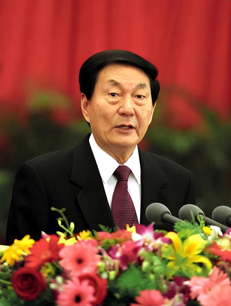 Zhu Rongji was honest and upright throughout his life, and silently ...