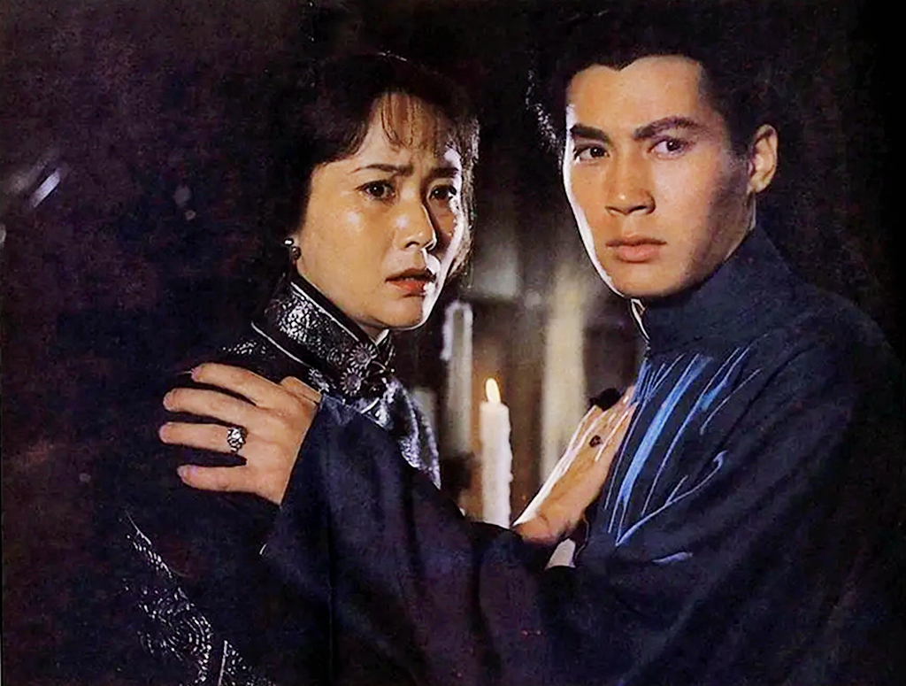 The movie "Thunderstorm", directed by Sun Daolin and starring with Qin ...