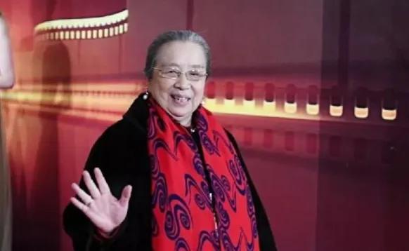 Li Mingqi: After 60 years of acting, we owe her an apology for the ...