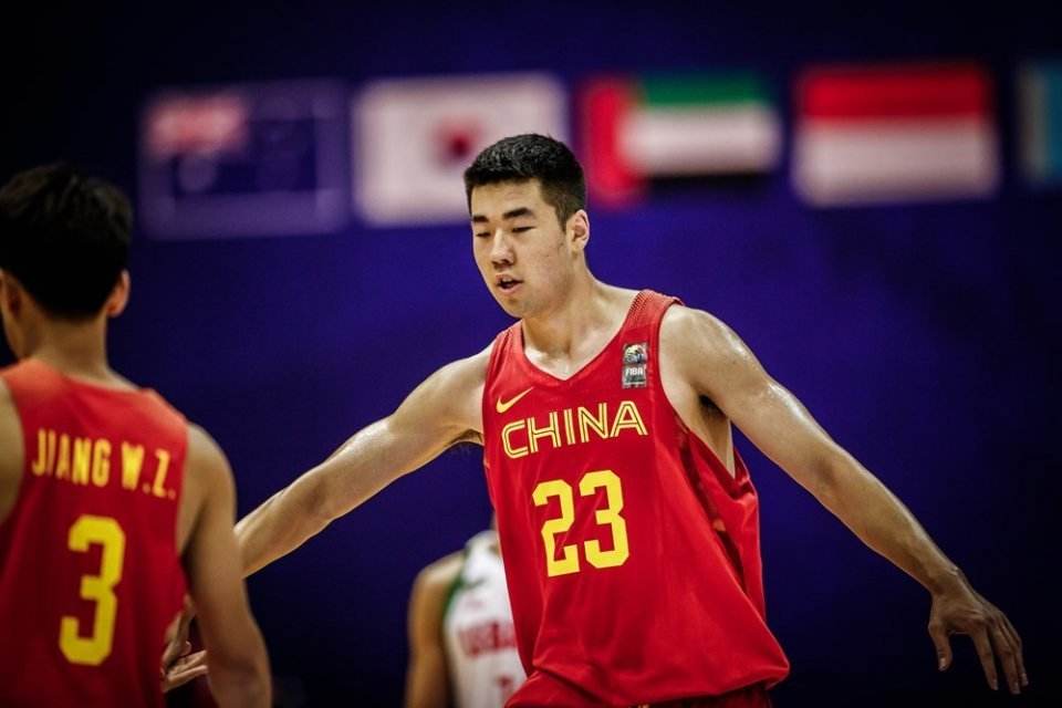 2 meters 06! 2 meters 11!Talent overwhelms Zhang Zhenlin, Guangzhou ...