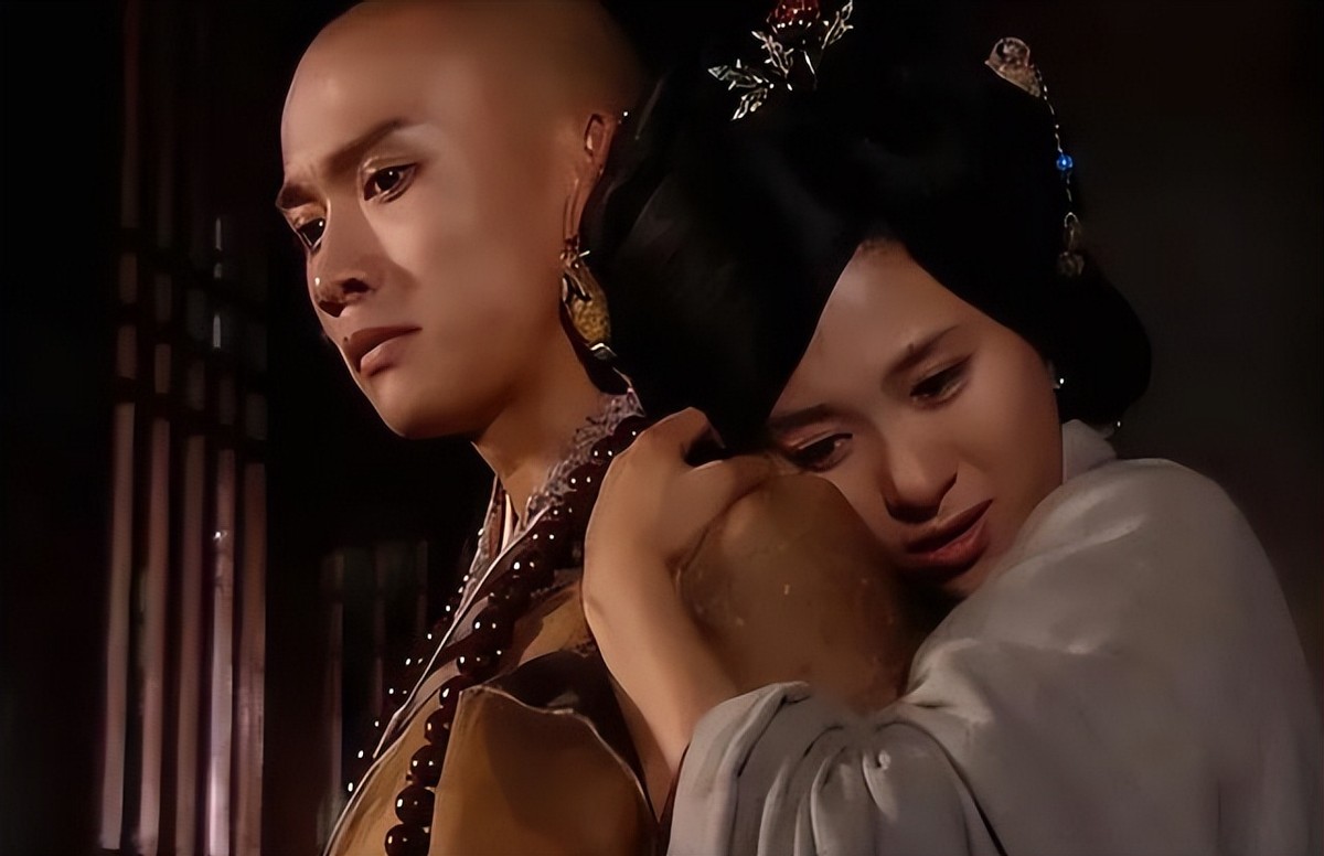 Shen Aojun and Sun Honglei were dissatisfied after filming the kiss scene and hoped to do it ...