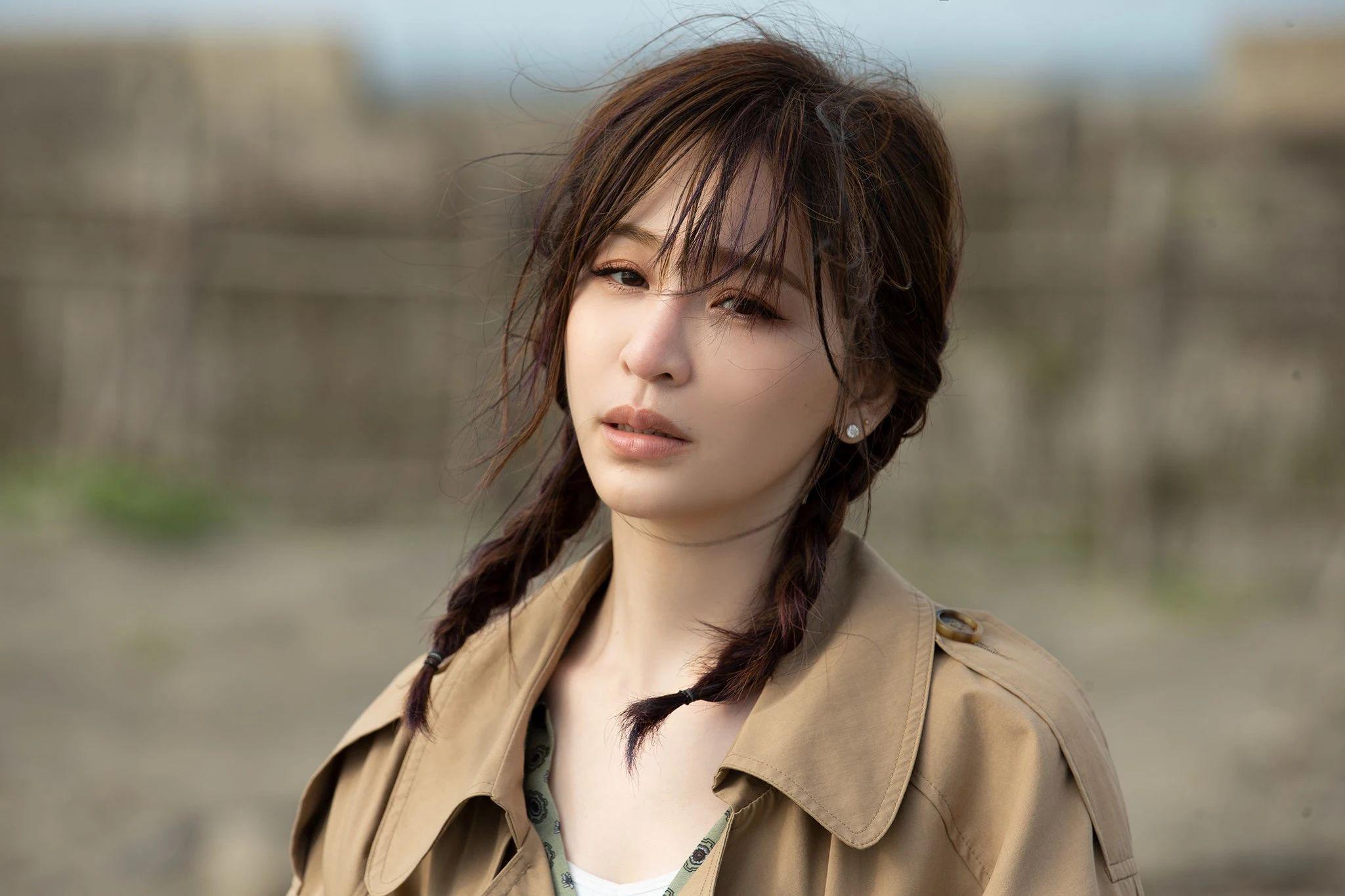 "Sweetheart leader" Wang Xinling's chaotic love history, and the 3 men behind her - iNEWS