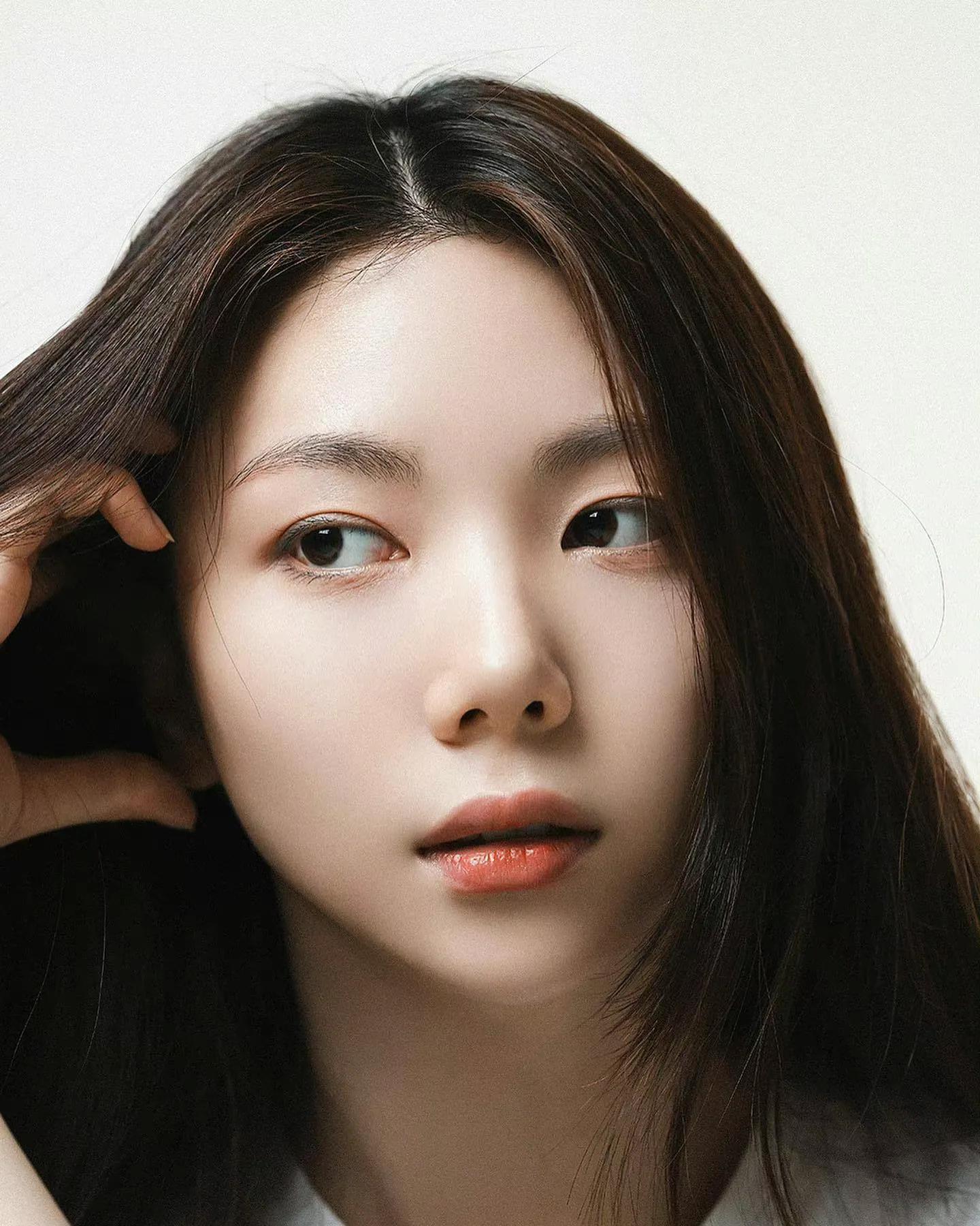 Korean actress Li Jiaen - iNEWS