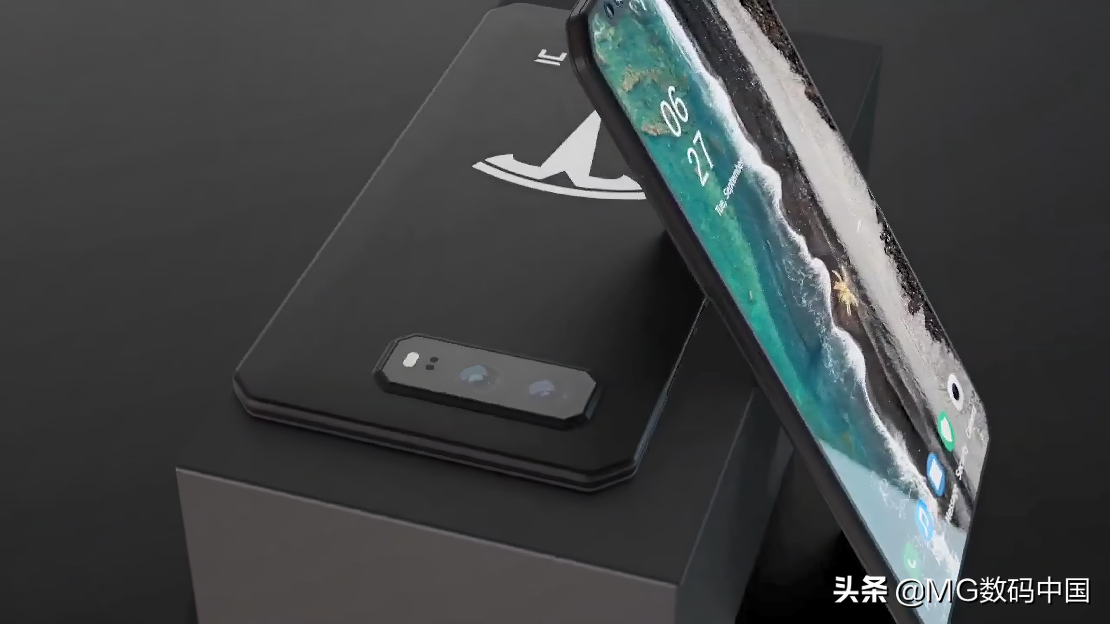 Tesla Model π exposure: front and rear dual cameras + immersive ...