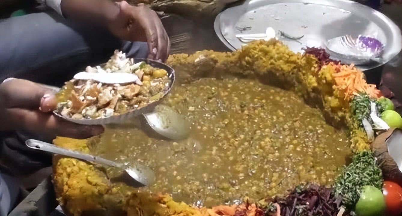 I report, someone here eats shit with bare hands!Indian food is fairy ...