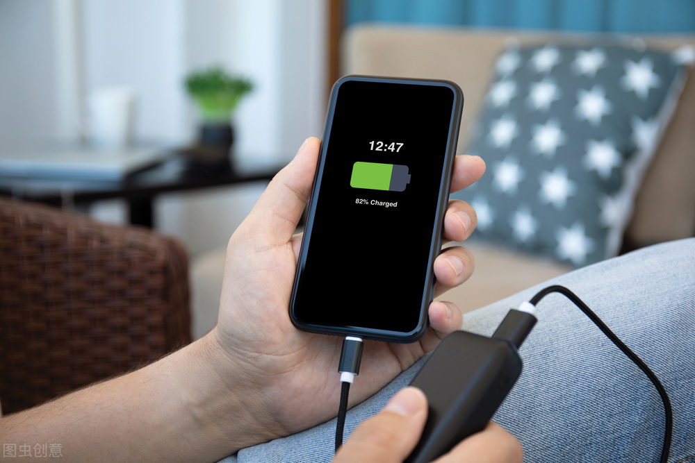 Nuclear cell phone battery, a cell phone battery lasts a lifetime, can ...