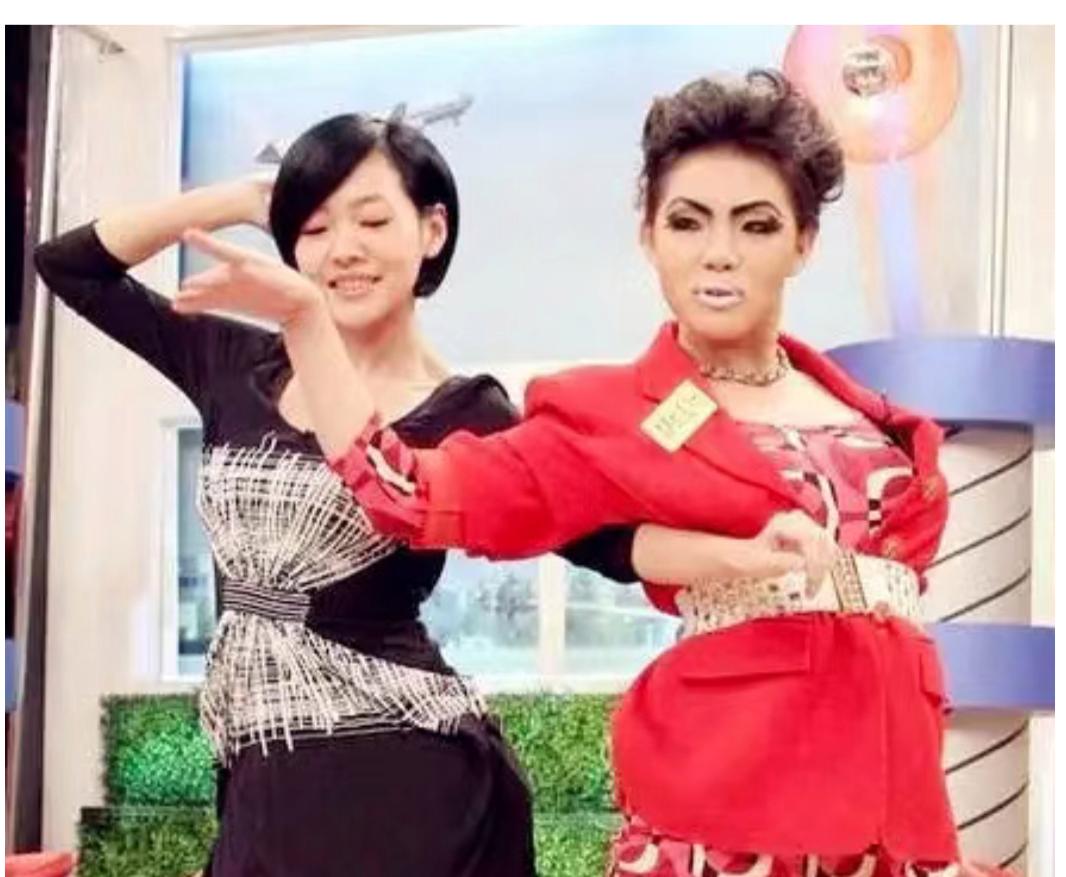 Ruthless! Xie Yilin gave birth in the bathtub, cut off the umbilical ...