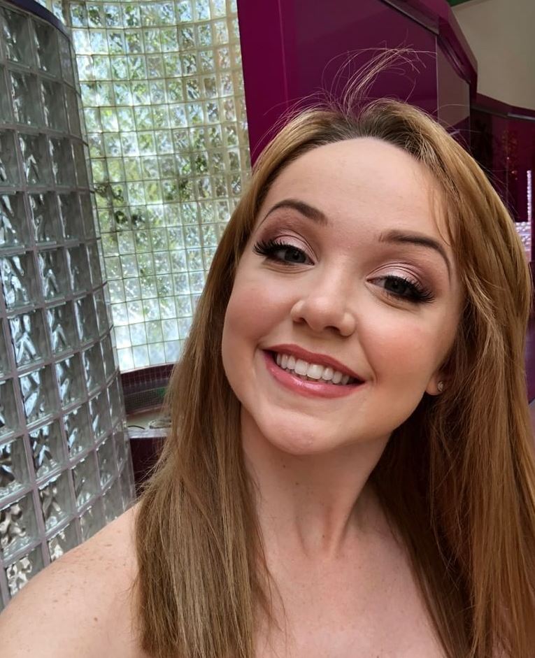 Nikole Nash's Stunning Beauty and Undeniable Talent - iNEWS