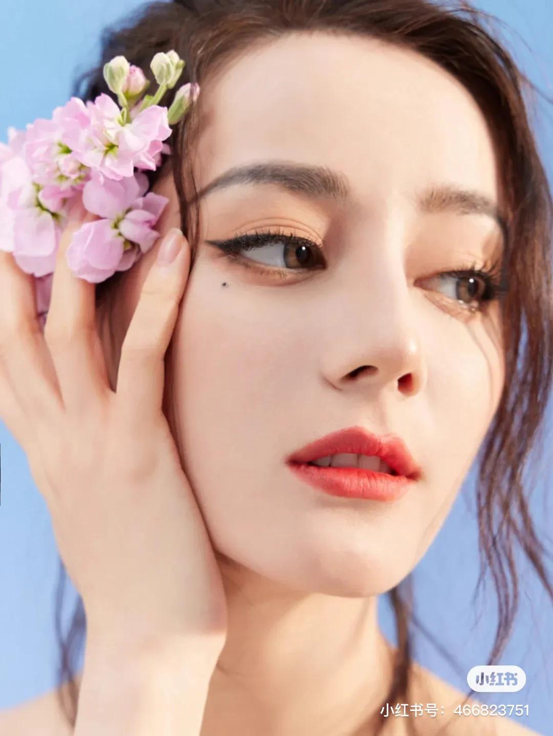 Reba forever red carpet goddess - iNEWS