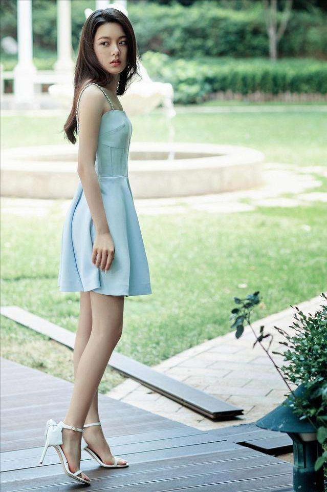 China's top ten most beautiful child stars - iNEWS