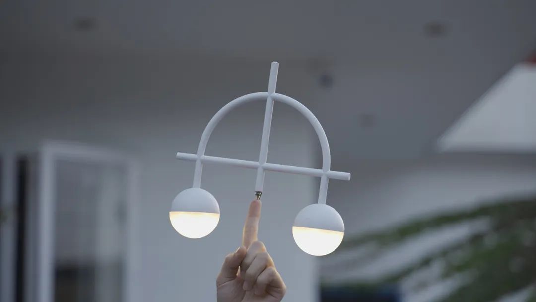 "Redesign" - Night Light - iNEWS