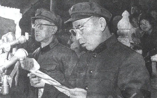 There were two generals who were praised by General Lin for their ...