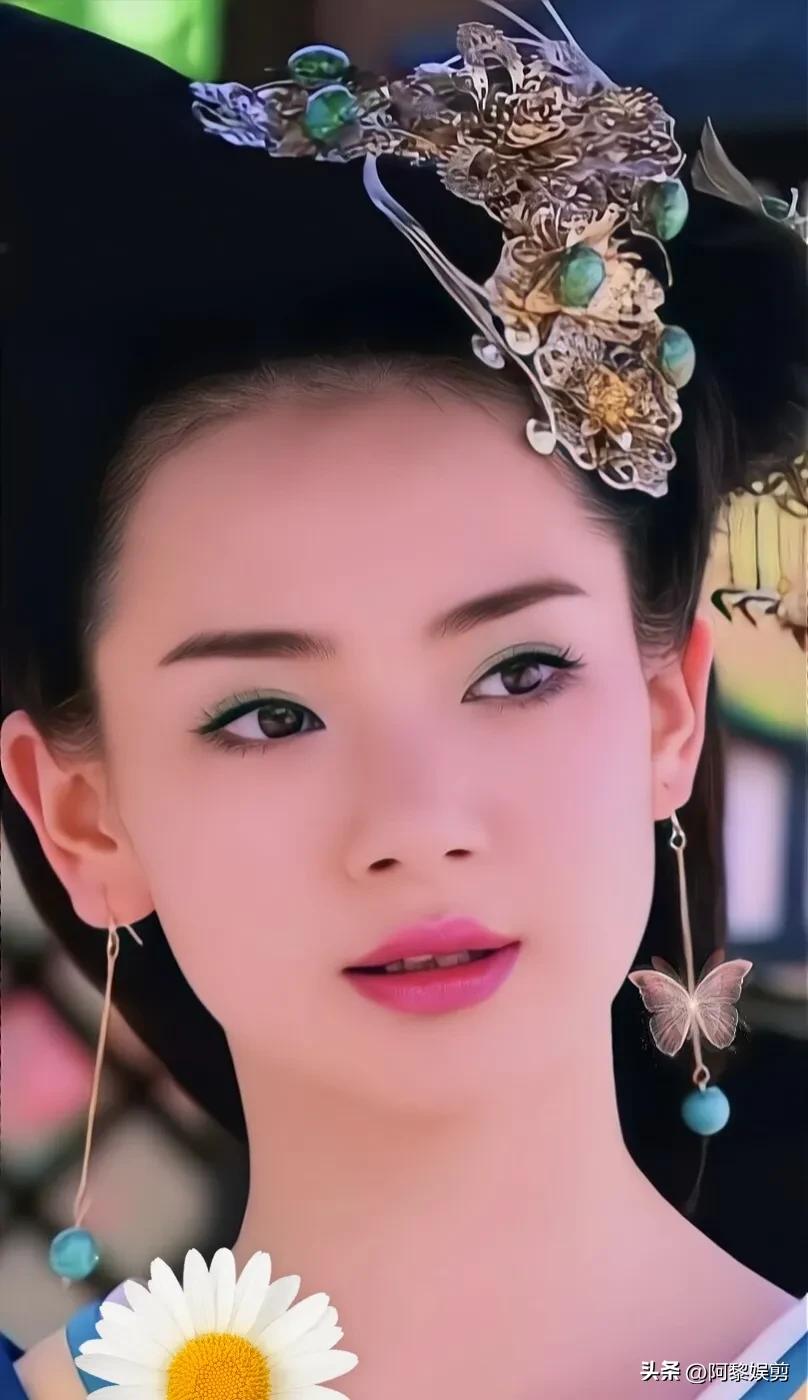 Qi Wei is so beautiful, rich and elegant - iNEWS