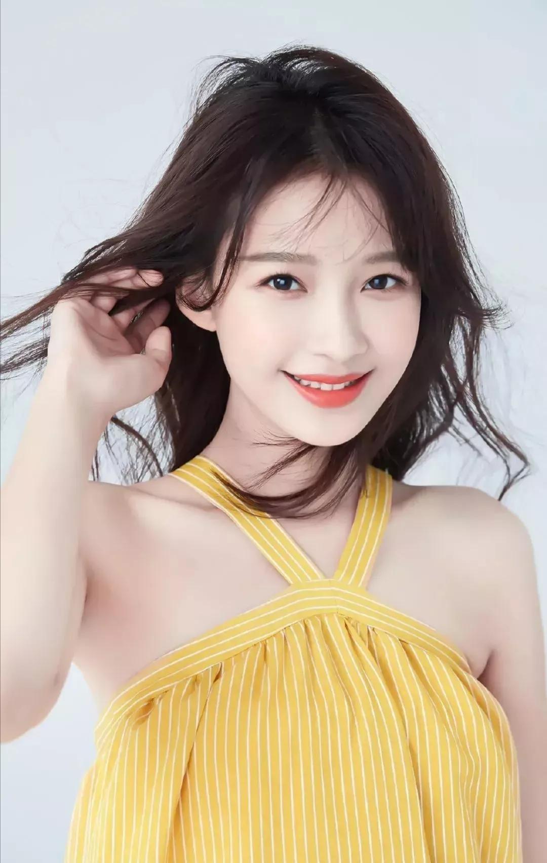 Sun Yi's stunning beauty - iNEWS