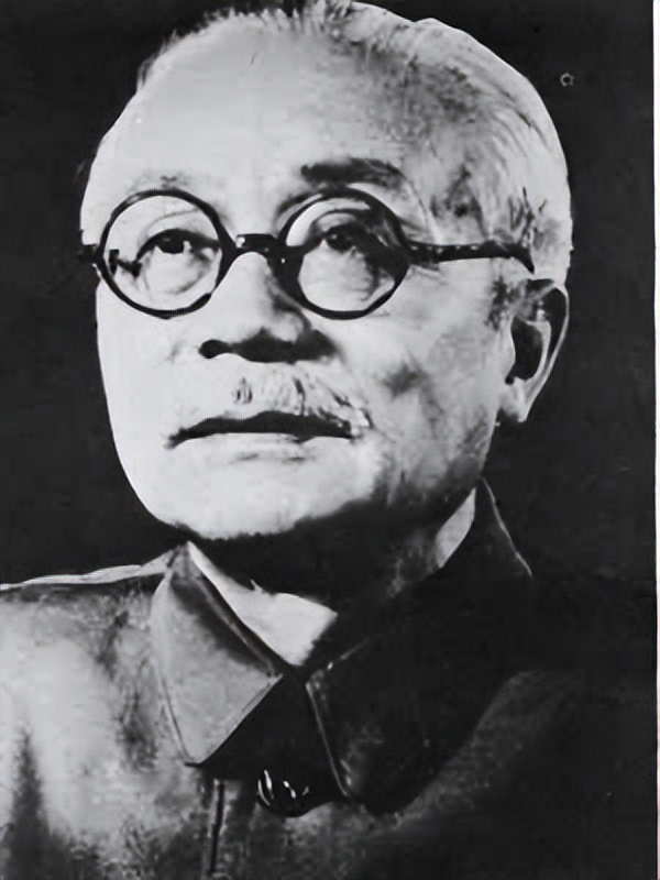 In 1926, Guo Moruo met 33-year-old Mao Zedong for the first time, and ...