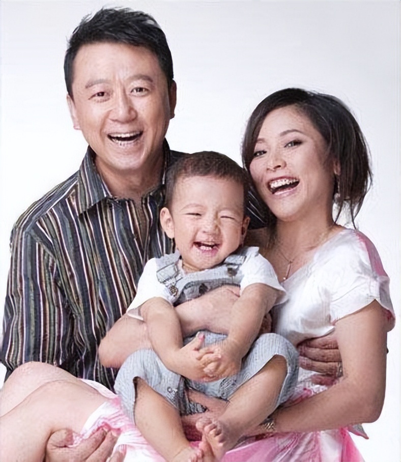 Li Ran: Married to actor Guo Tao, who is 17 years older than him, and ...