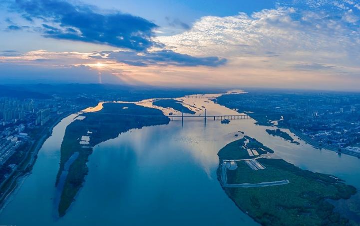 How powerful was the underground party in the Liberation War in 1949 ...