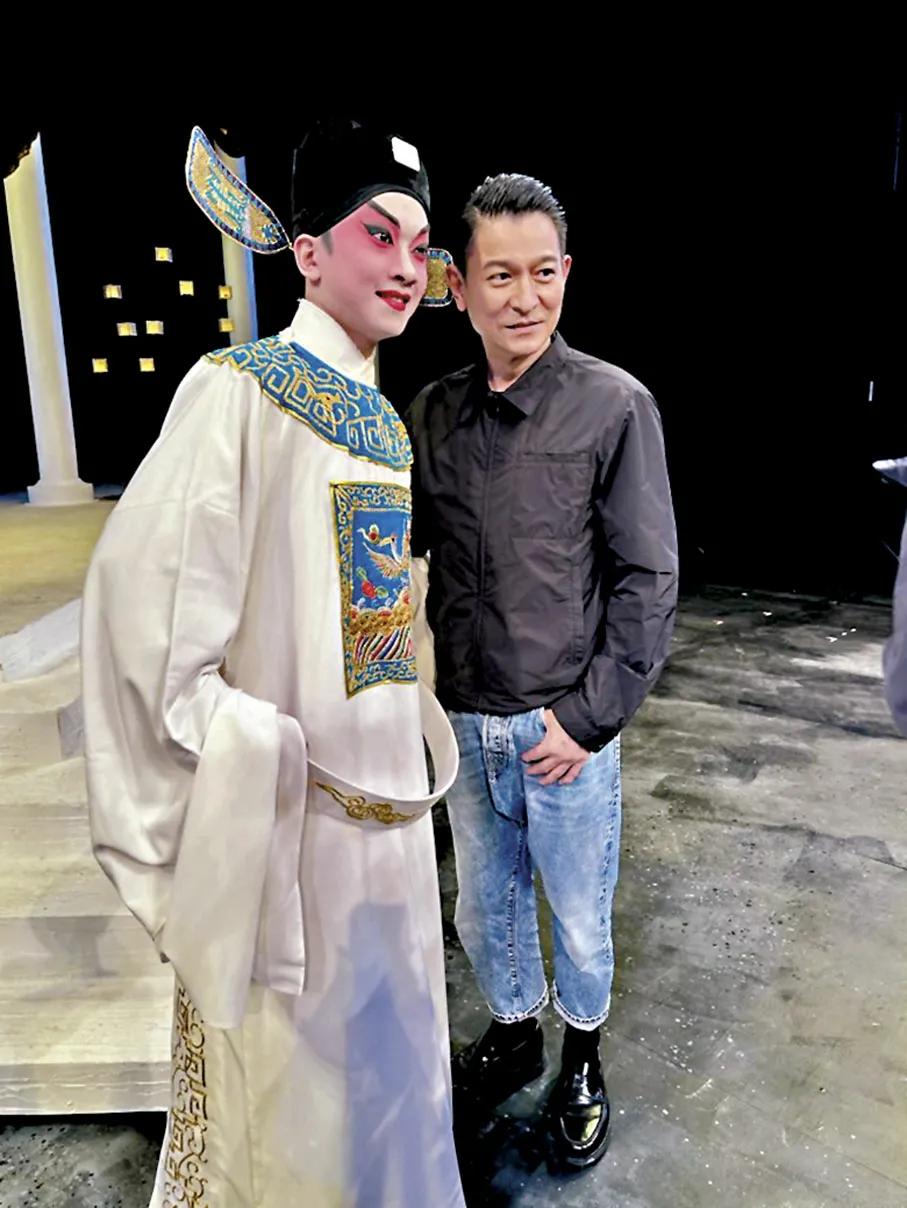 "Emperor Flower" 65th Anniversary Student Edition Performance, Andy Lau ...