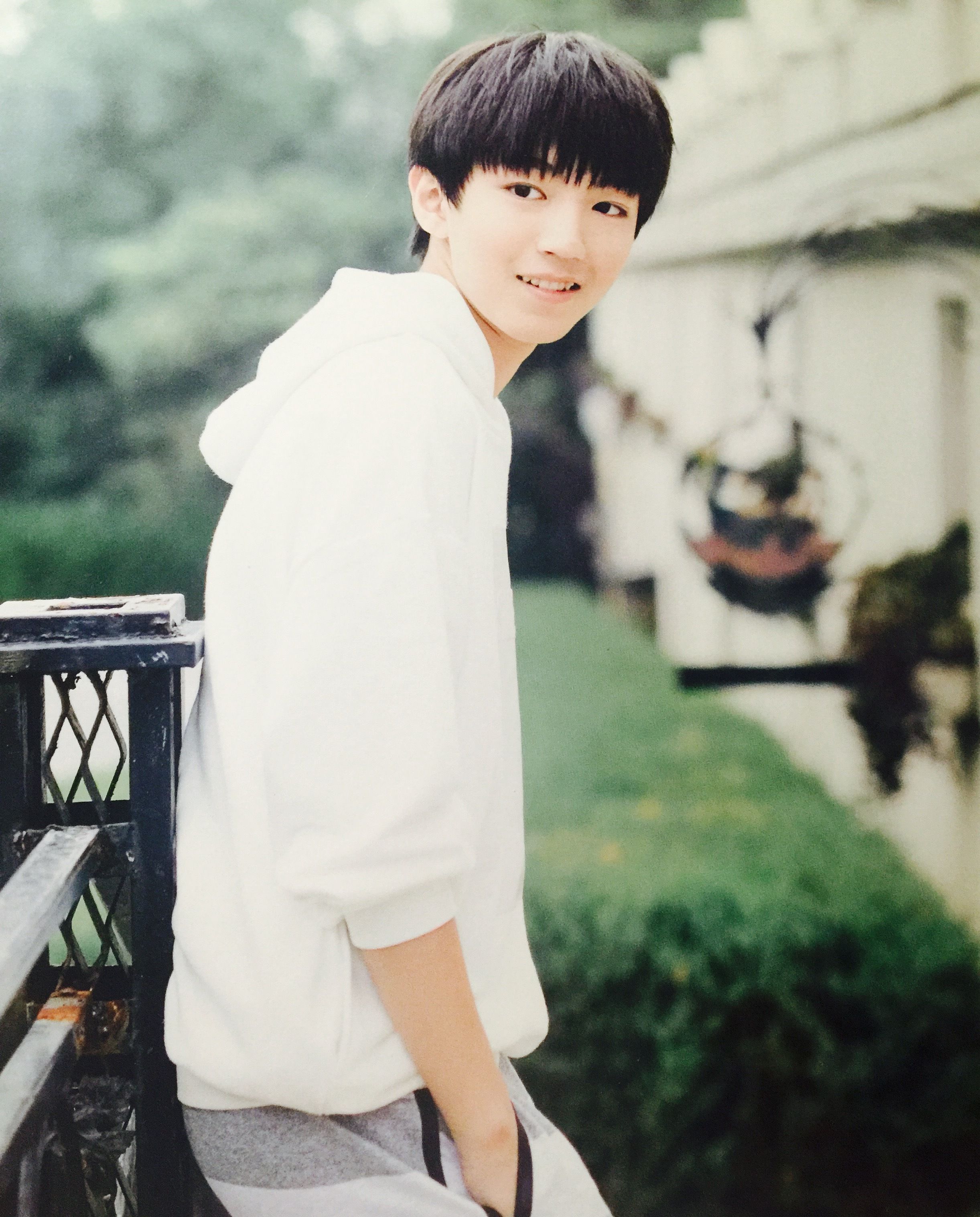 Top ten most handsome male singers in China - iMedia