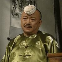 Cute big corrupt official He Shen - iMedia