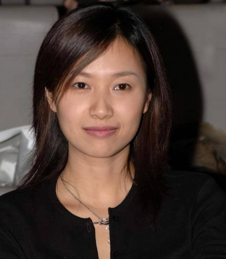 Xu Jinglei has the halo of a "talented woman", but she has a scandal with Wang Shuo in private ...