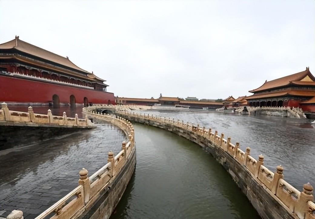 The Forbidden City, which had not accumulated water for 600 years, was ...