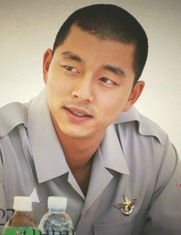 Kong Liu is 42 years old, popular in Asia, but still unmarried - iMedia