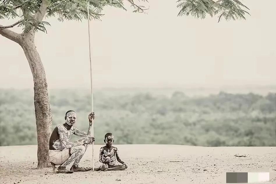 The African Kano tribe, the most beautiful primitive tribe, is naked ...