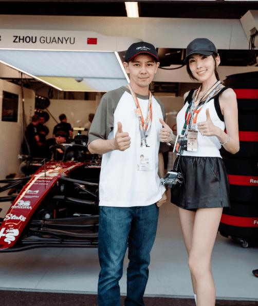 Chen Ruoyi appeared in Changsha to celebrate Lin Zhiying's birthday ...