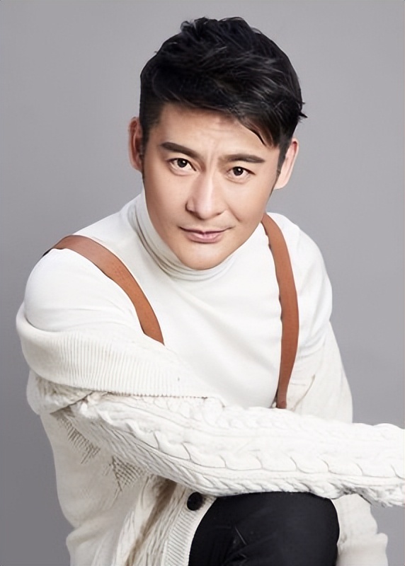 55-year-old Jing Gangshan buys food for his wife. He wears plain ...