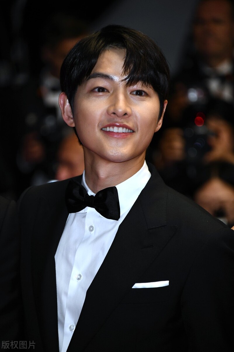 Yao Chen's widowed sister Li Zhiting and other stars attended the red ...