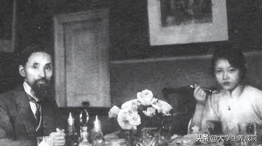 The growth path of Lin Huiyin, the first generation of female ...