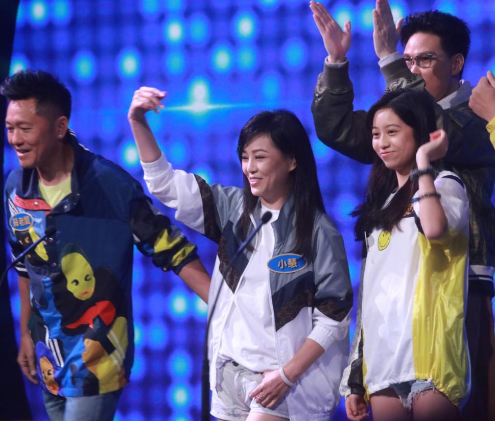 Liu Xiaohui's eldest daughter returned from studying in Japan, and the ...