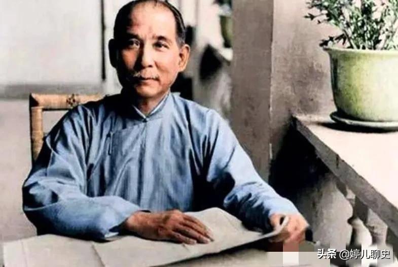 Details of Li Dazhao's sacrifice: he stretched his neck at the ...