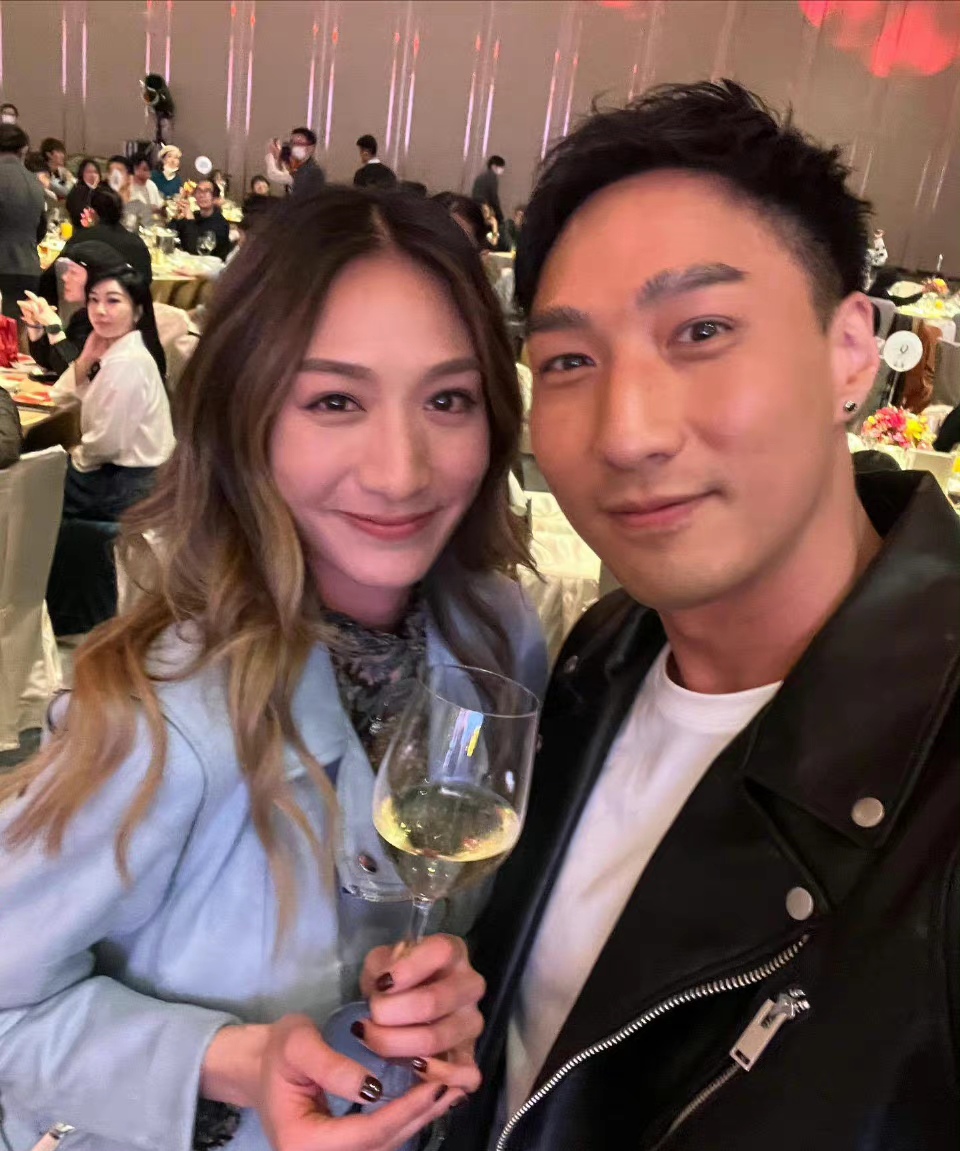 Yan Huiming's sons and daughters show up in activities: daughter bumps ...