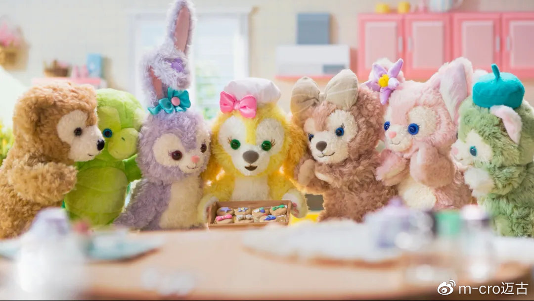 What if actress Lena Belle and her friends all rode scooters? - iNEWS