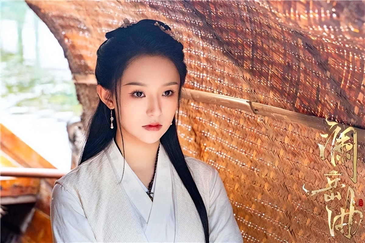 Suddenly Langlang people are similar, only the middle edge of "Lan Yue Song" - iNEWS