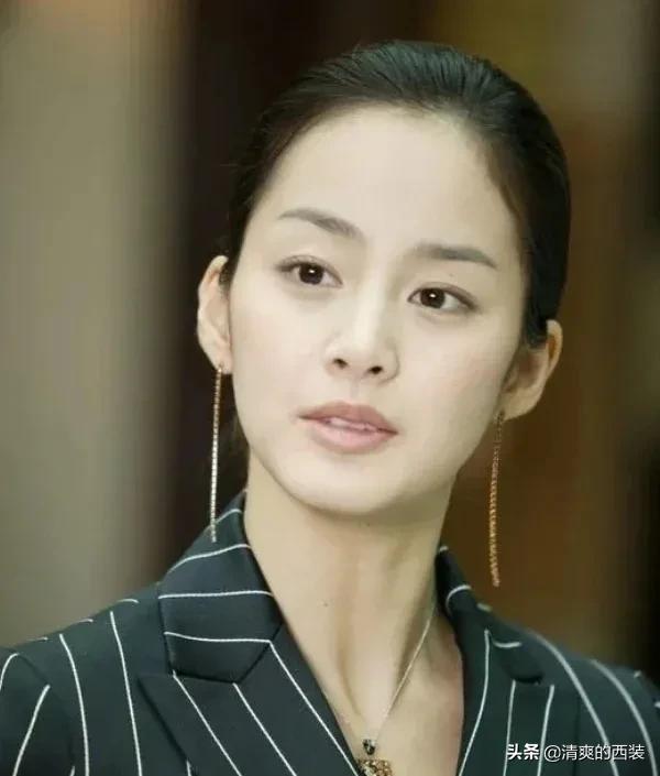 Impeccable facial features, South Korea's first beauty Kim Tae Hee, the ...