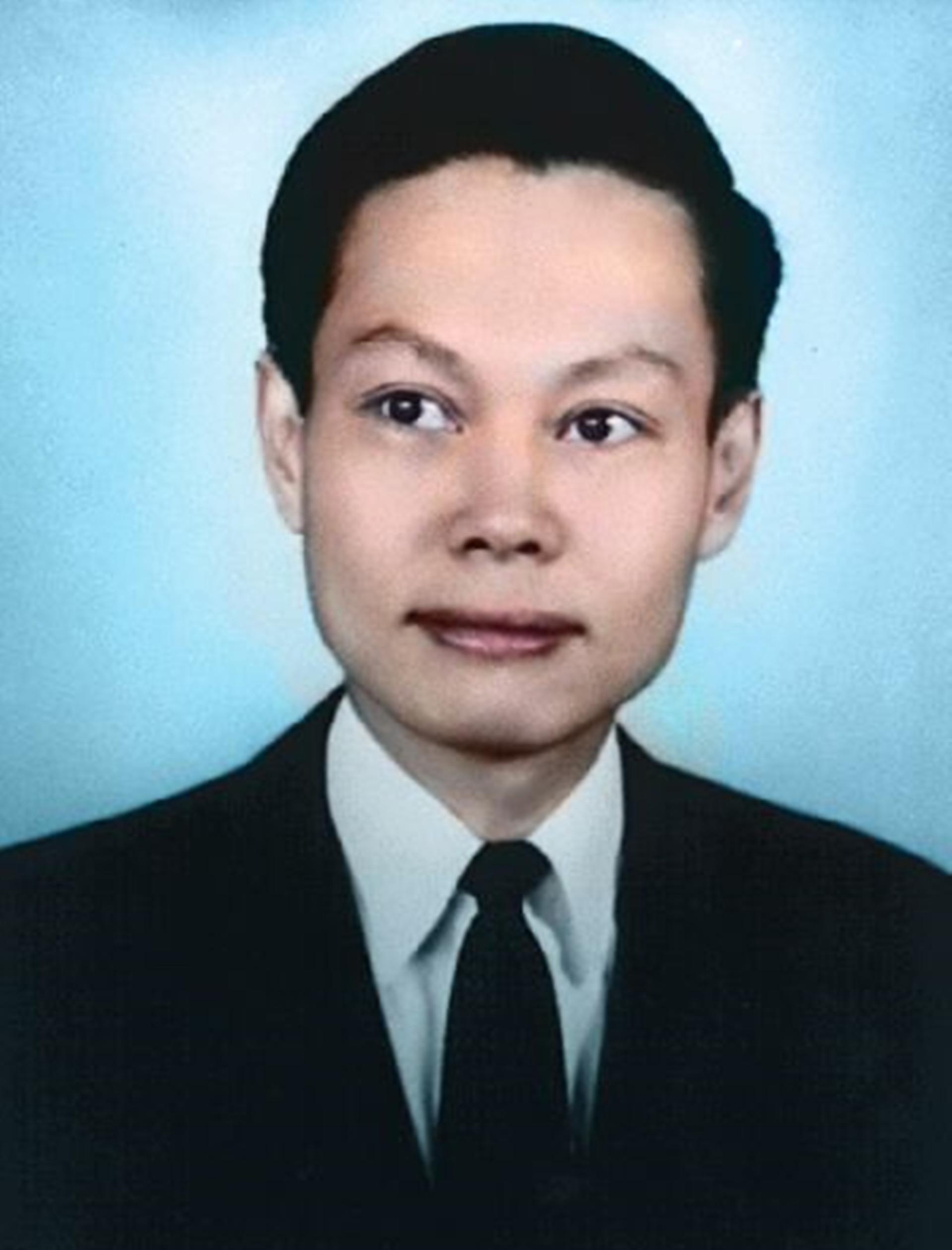 Jiang Qing hosted Yang Zhenning for a banquet in Beihai Park: Professor ...