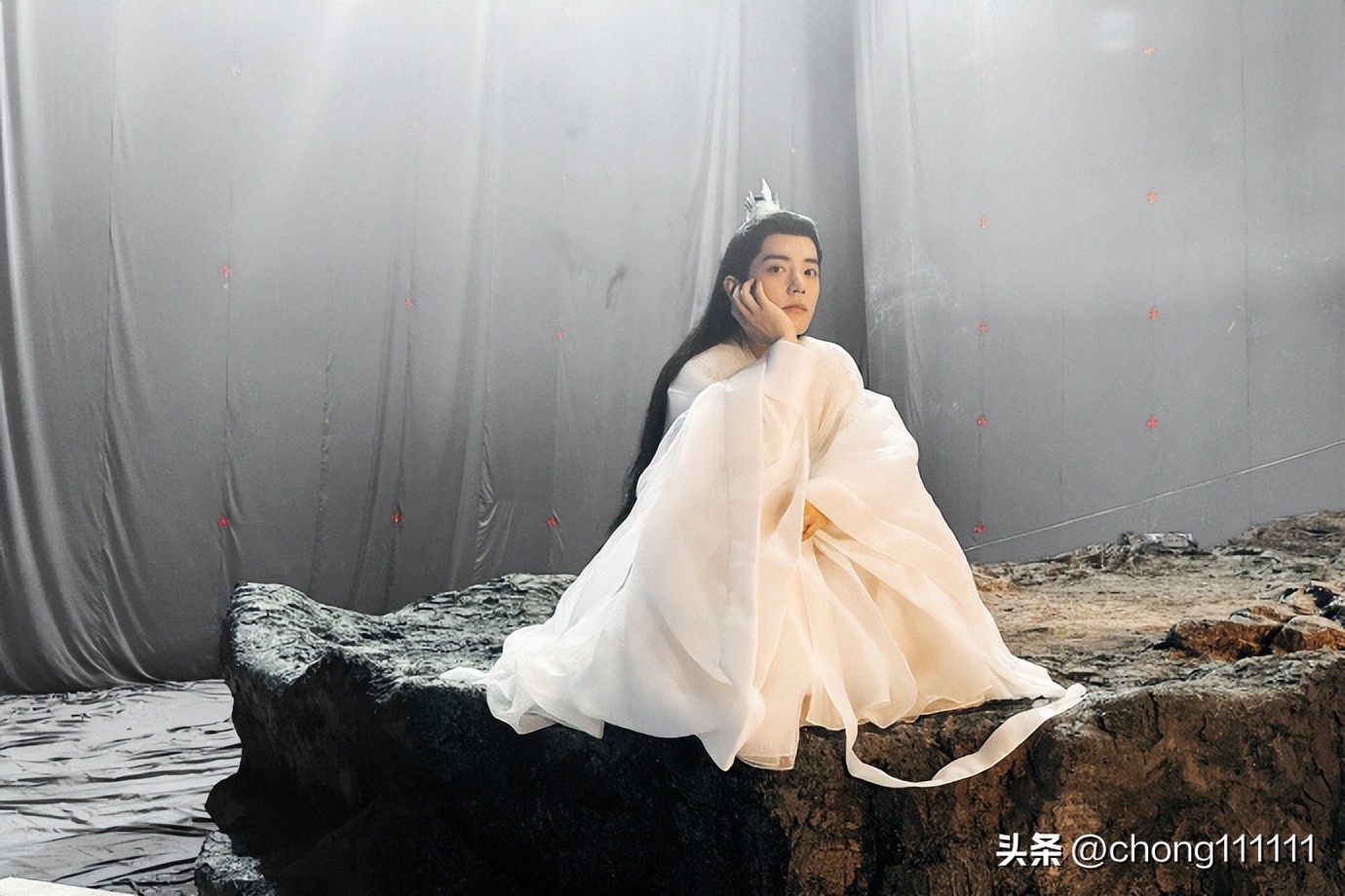 Xiao Zhan sent a message to bid farewell to "Jade Bone Yao"! The stills ...