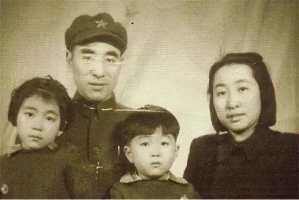 Lin Xiaolin, my father Lin Biao - iNEWS