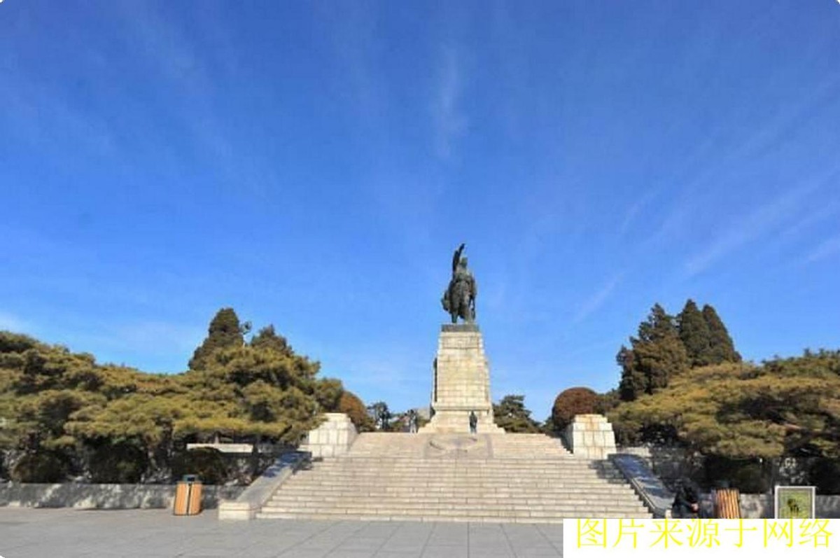 At minus 40 degrees Celsius, soldiers took off their clothes and ...