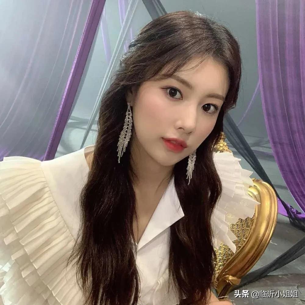 Jiang Huiyuan, a goddess singer with a beautiful face, the beauty of a ...